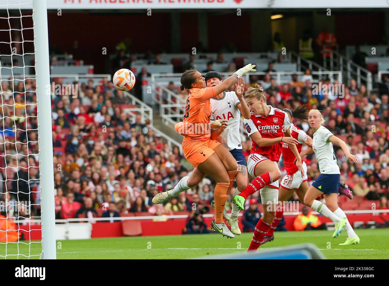 24th September 2022: Emirates Stadium, London, England; Women Super ...