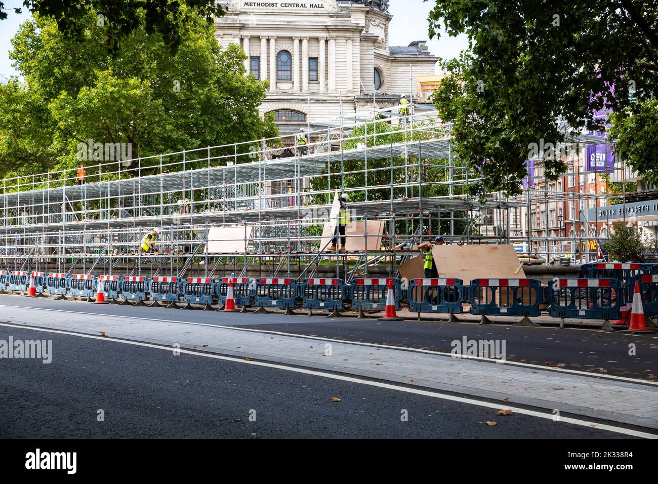 Scaffolding in London, UK Stock Photo - Alamy