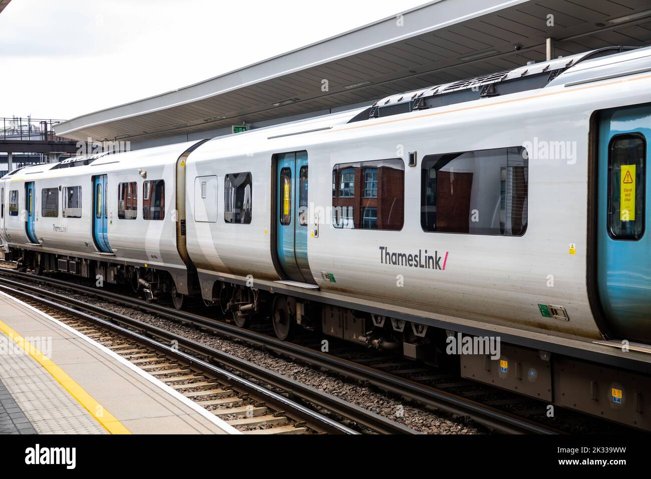 Thameslink carriage hi-res stock photography and images - Alamy