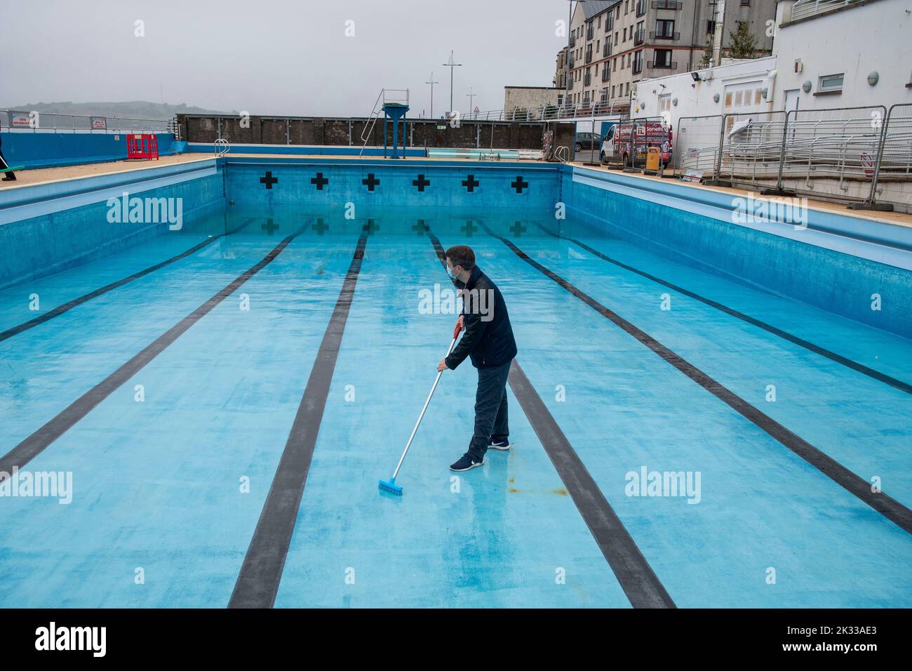 Gourock swimming pool hi-res stock photography and images - Alamy