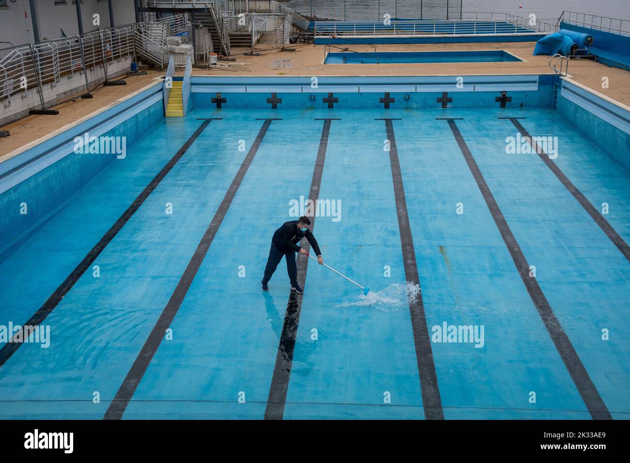 OUTDOOR SWIMMING POOL/LIDO AT GOUROCK...GOUROCK OUTDOOR POOL IS A SALT ...