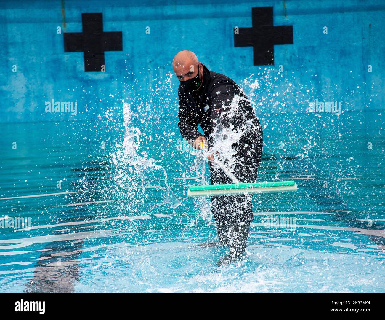 OUTDOOR SWIMMING POOL/LIDO AT GOUROCK...GOUROCK OUTDOOR POOL IS A SALT ...