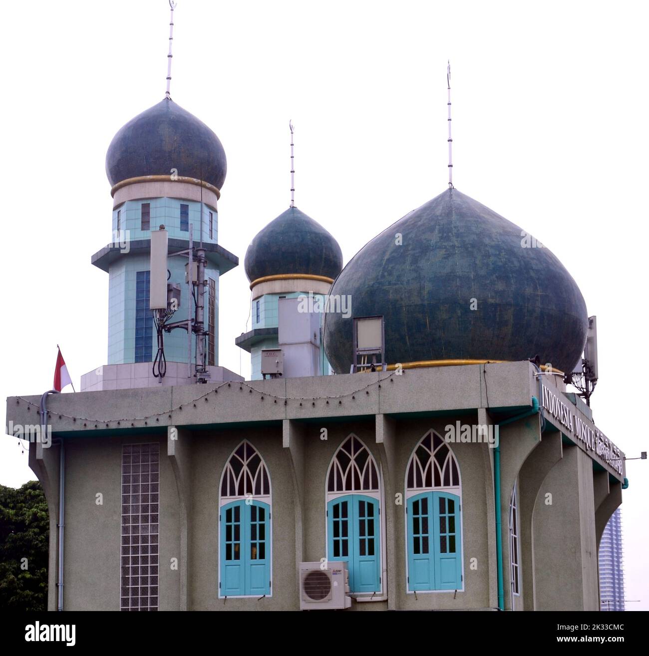 Indonesia muslim mosque bangkok hi-res stock photography and images - Alamy