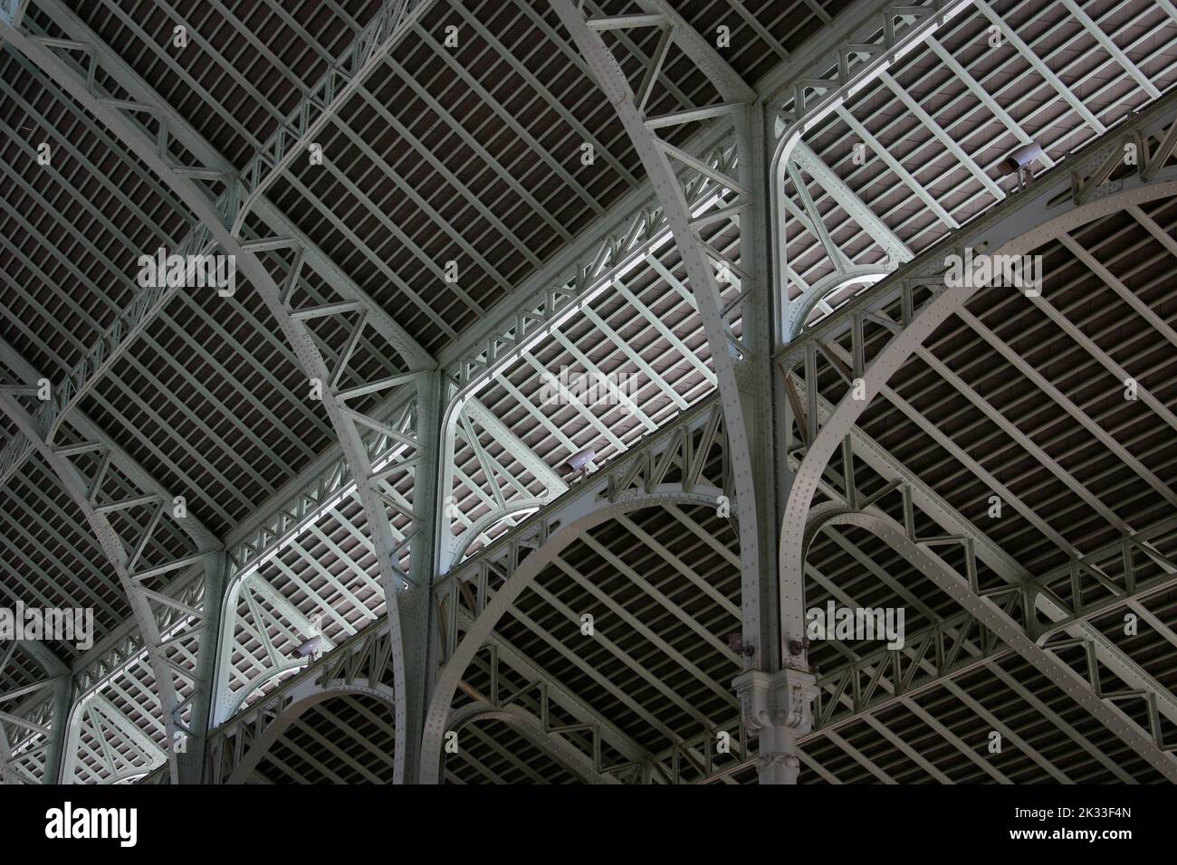 The metallic ceiling texture in the warehouse Stock Photo - Alamy
