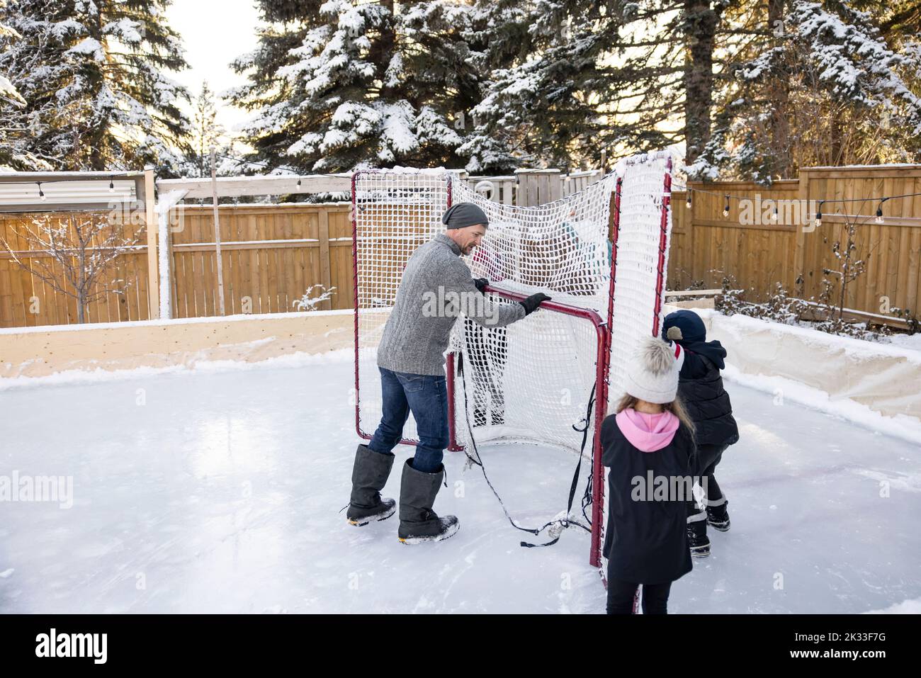 Teamwork net hi-res stock photography and images - Alamy