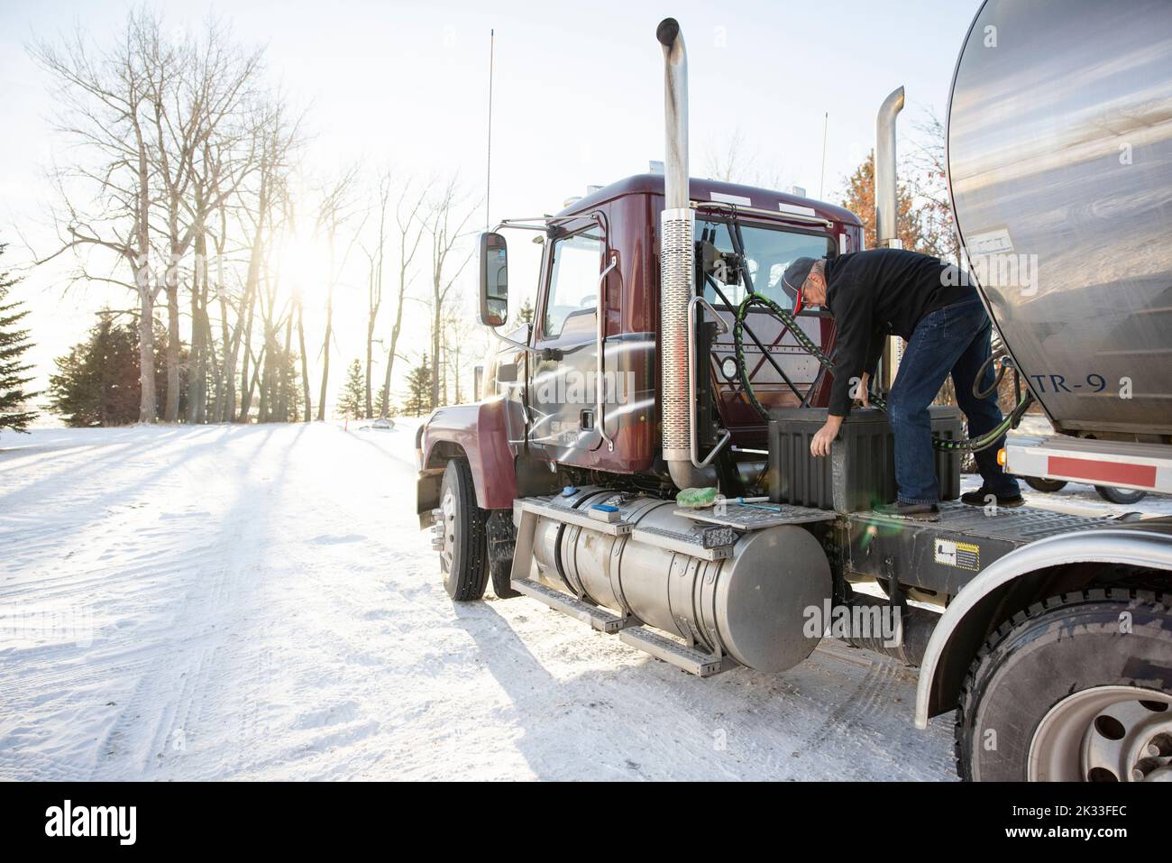 Collection tanker hi-res stock photography and images - Alamy