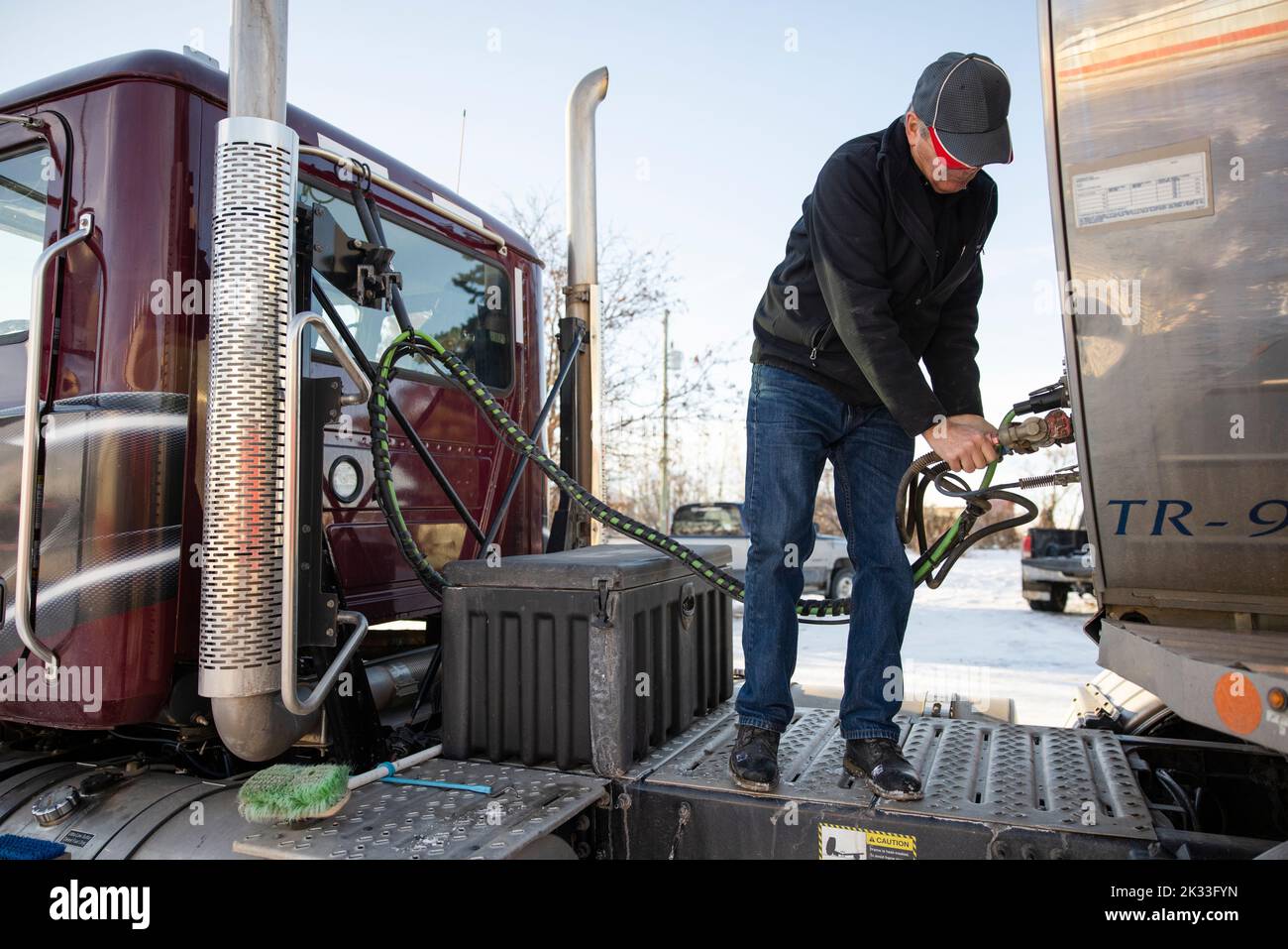 Collection tanker hi-res stock photography and images - Alamy