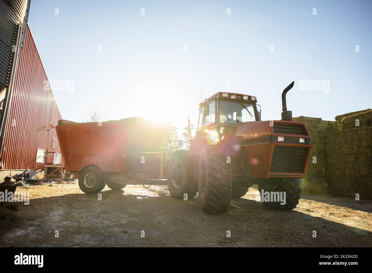 Tractor parked in barn hi-res stock photography and images - Alamy