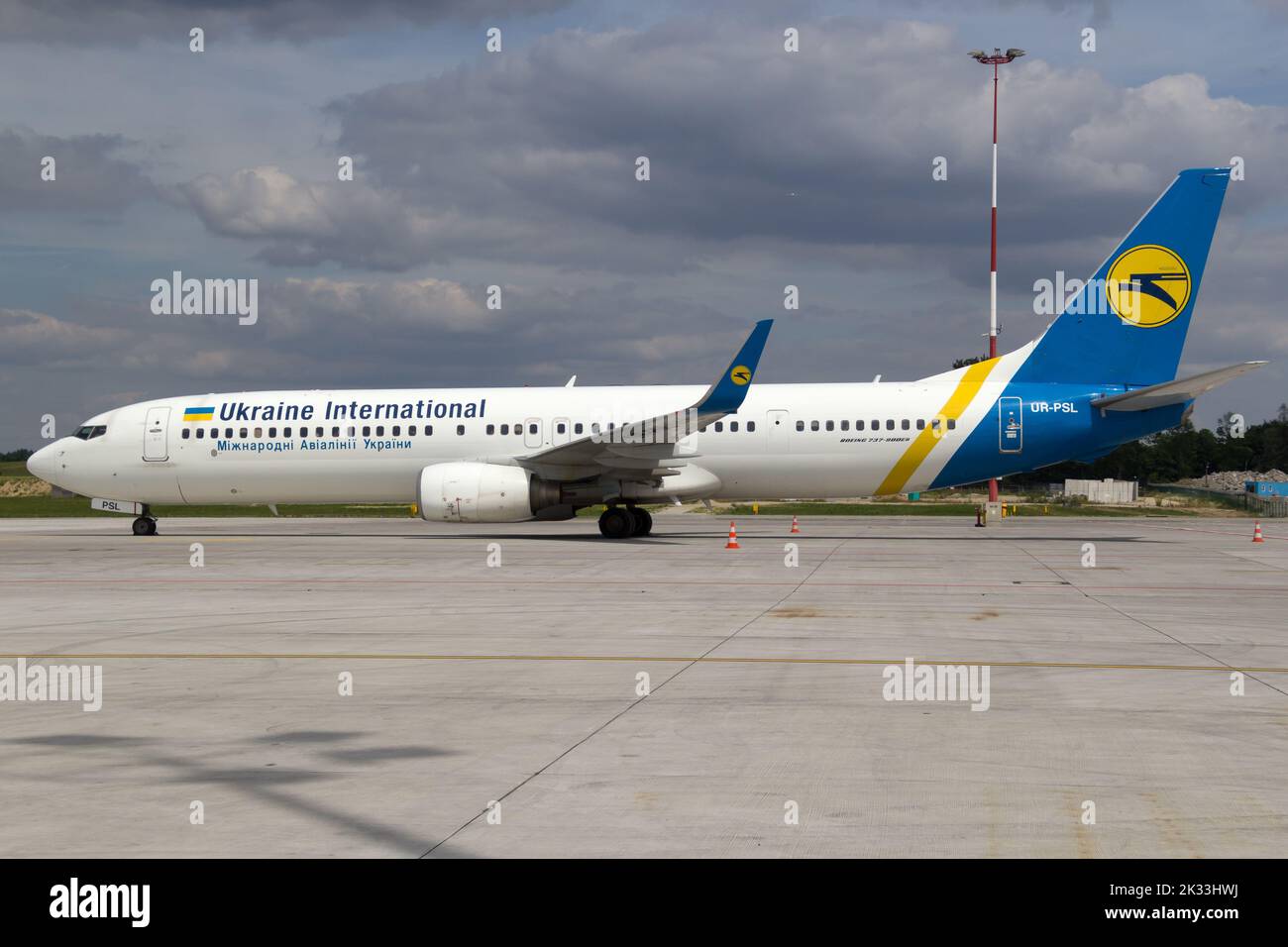 The Boeing 737-900 (B739) of Ukraine International Airlines parking at ...