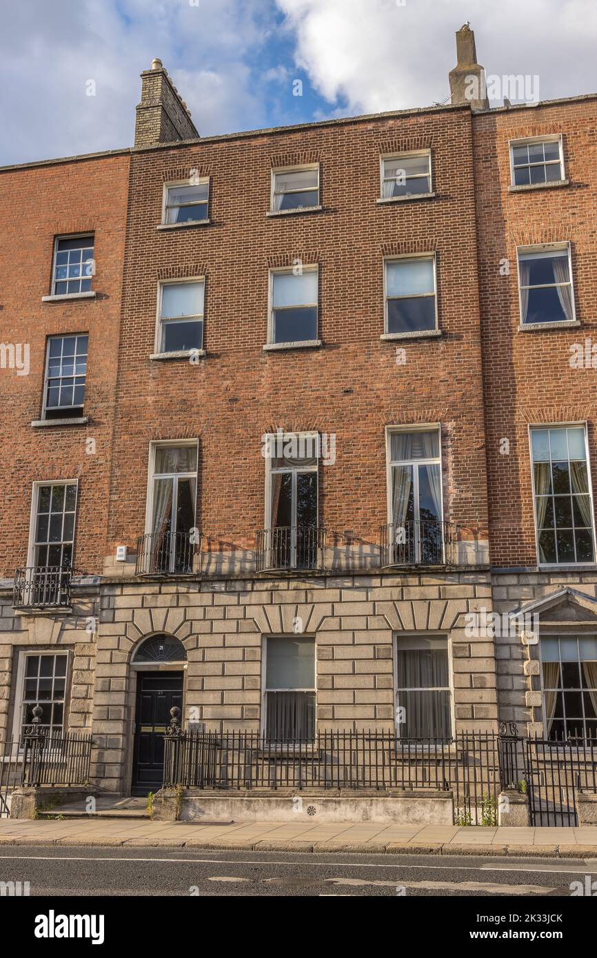 A tall architectural building office in Dublin Stock Photo - Alamy