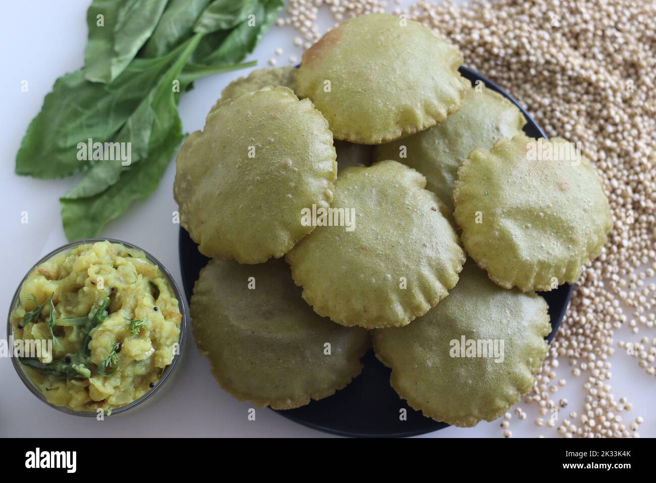 Sorghum spinach poori hi-res stock photography and images - Alamy