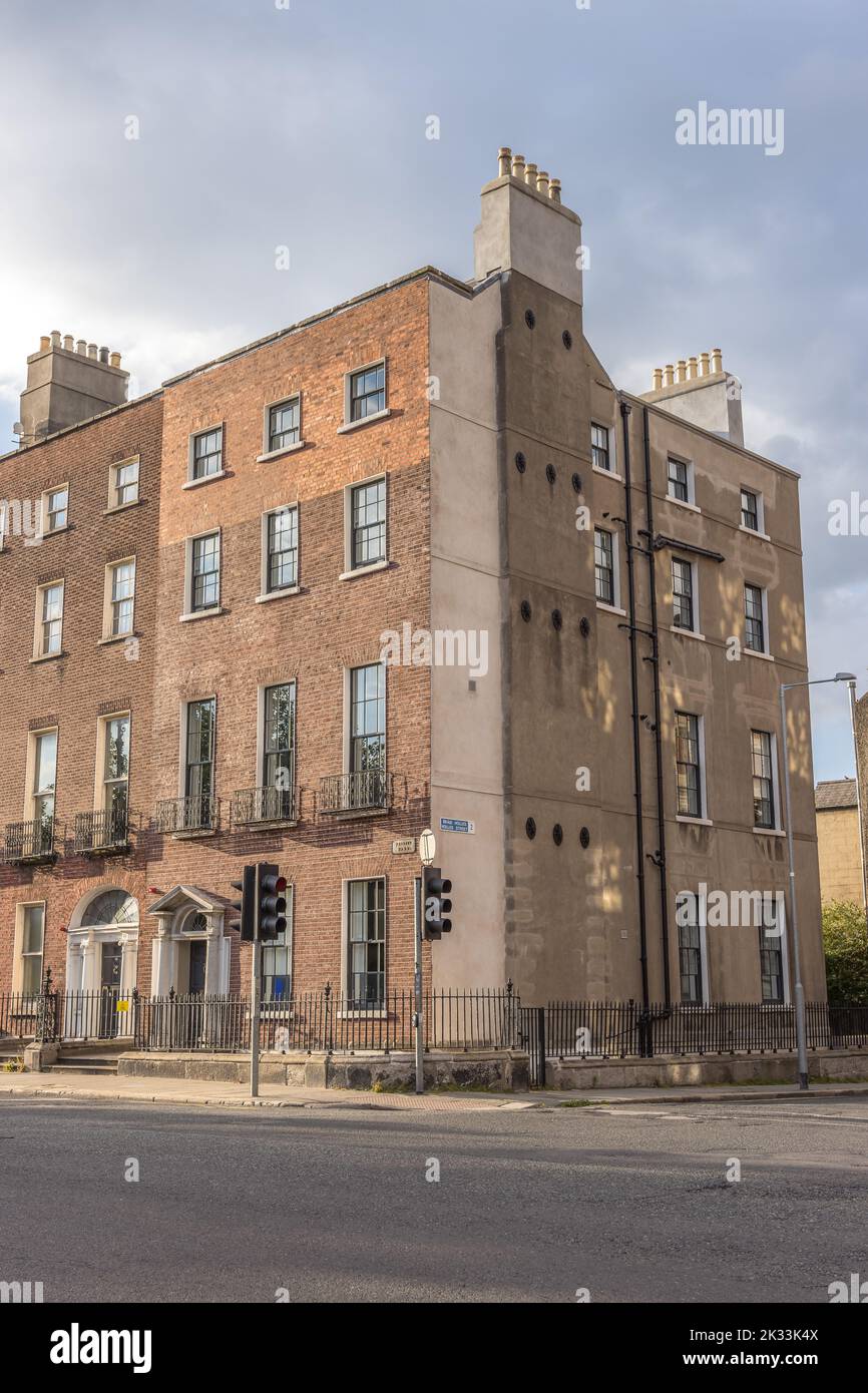 Structure architecture merrion street hi-res stock photography and ...