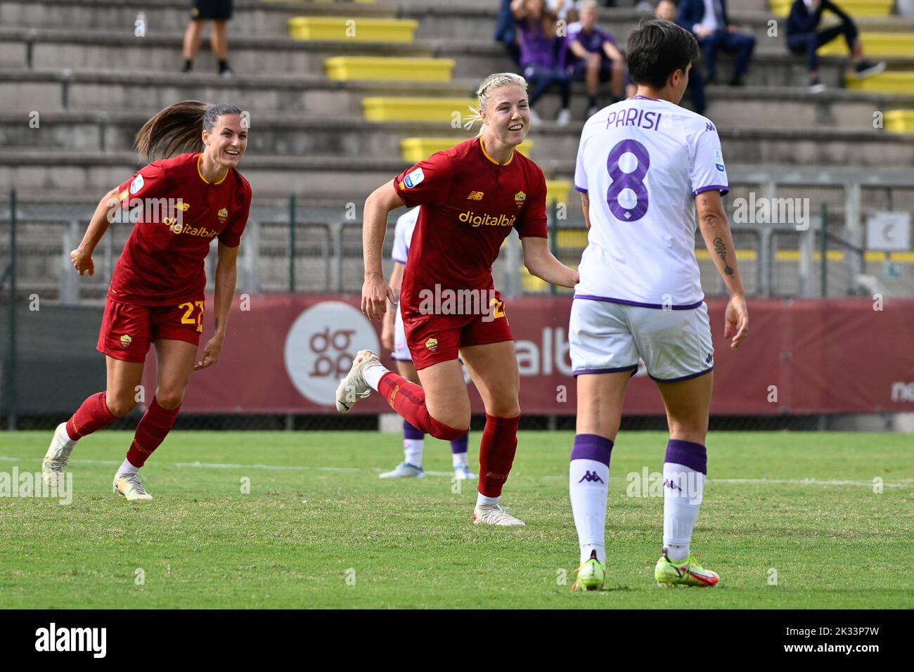 Sophie roman haug hi-res stock photography and images - Alamy