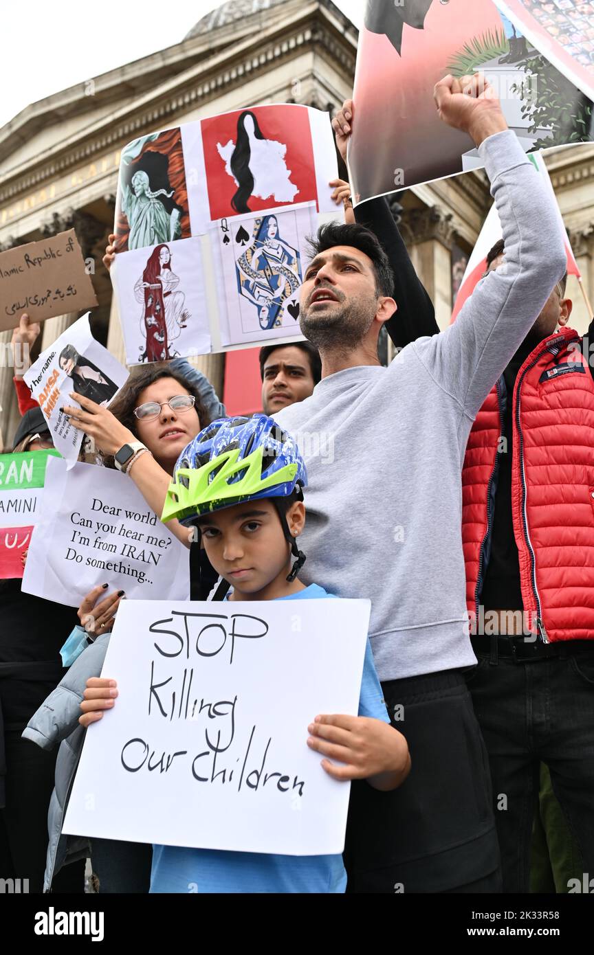Mahsa amini protest in tehran 2022 hi-res stock photography and images ...