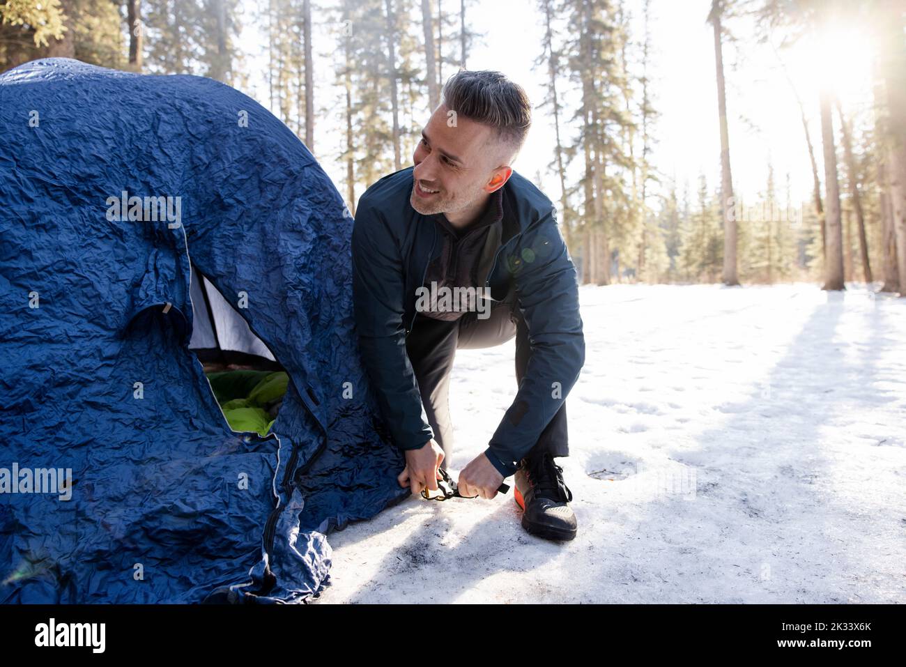 One man tent hi-res stock photography and images - Alamy