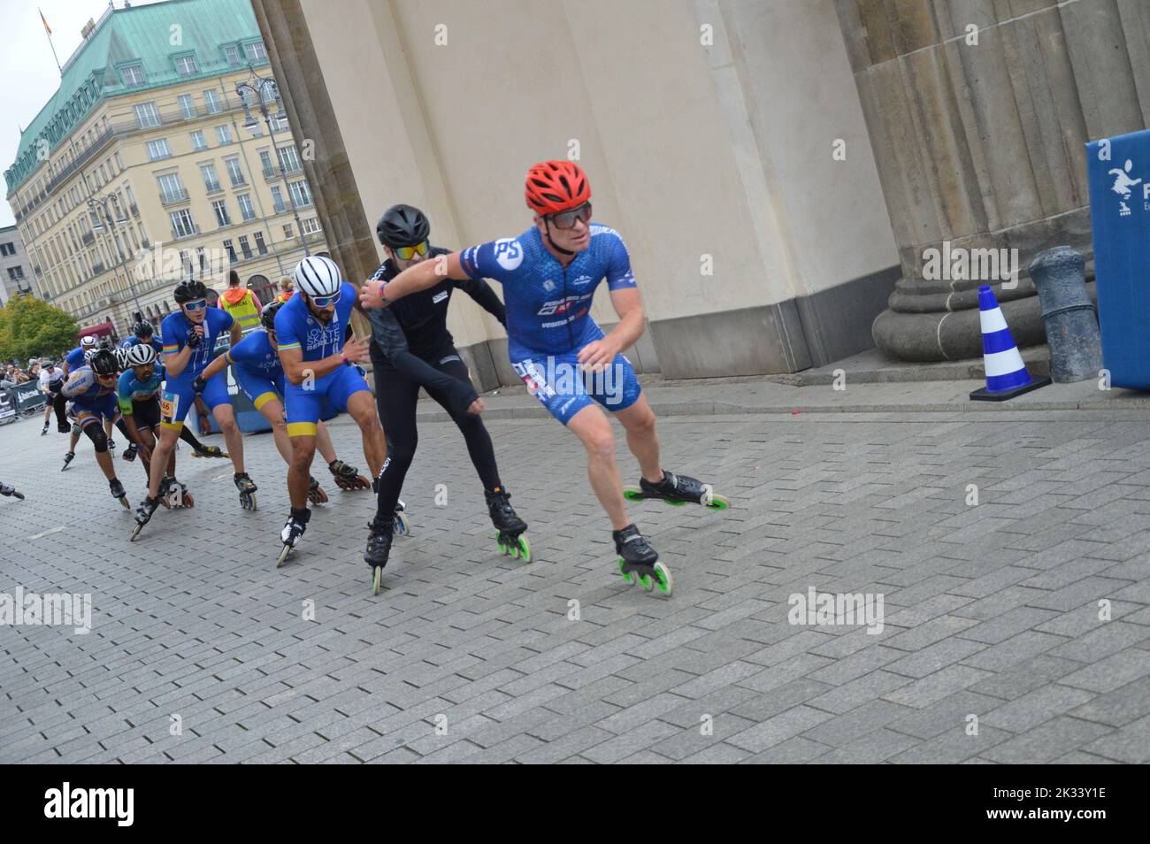 Marathon gate hi-res stock photography and images - Alamy