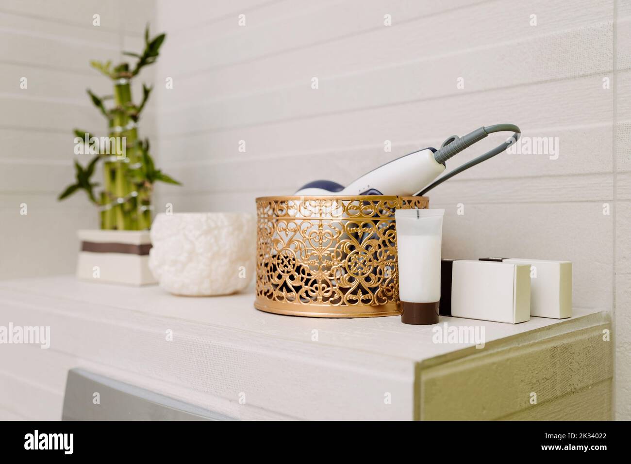 Bathroom dryer vintage hi-res stock photography and images - Alamy
