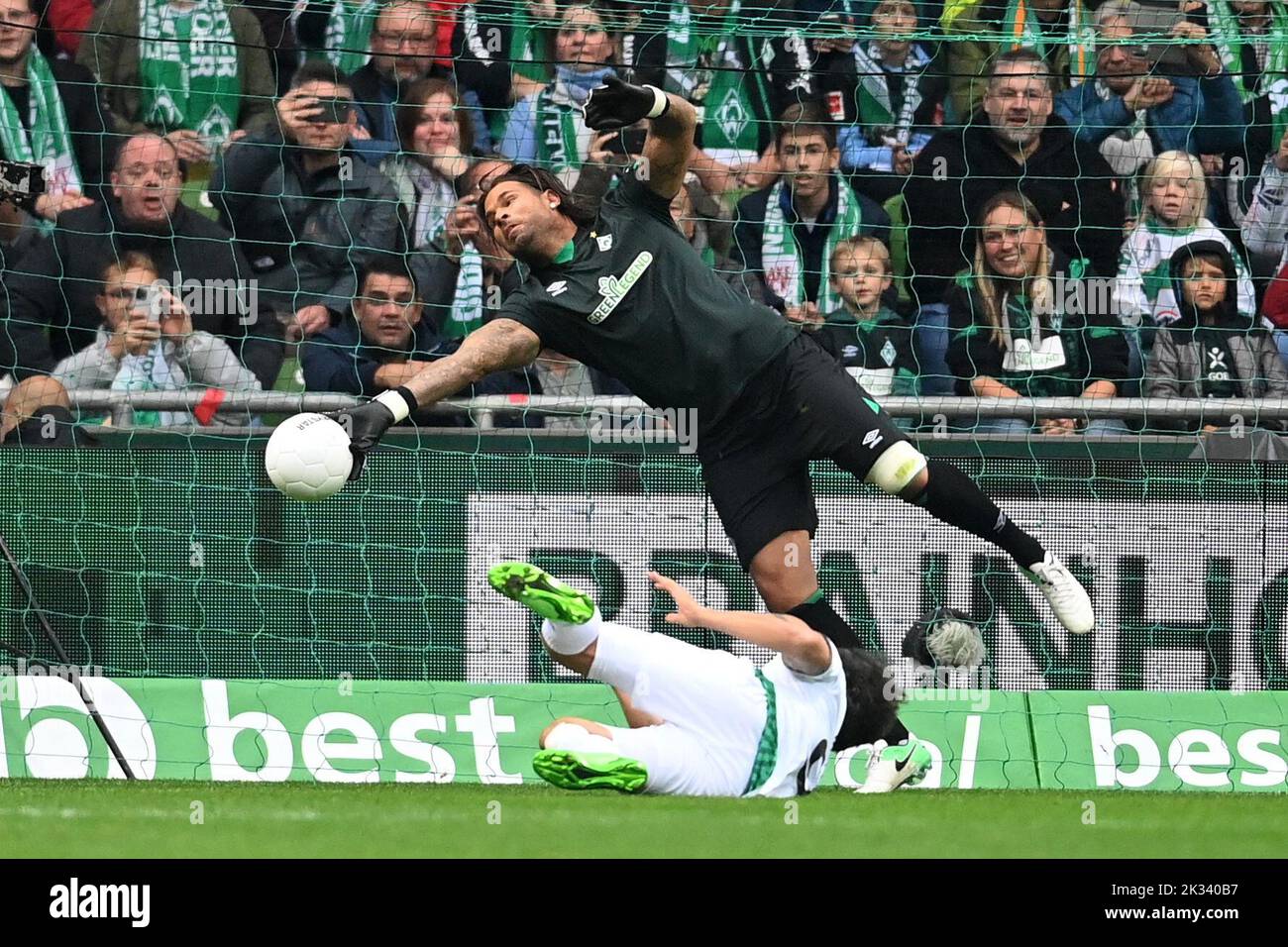 Weserstadion tim wiese hi-res stock photography and images - Alamy