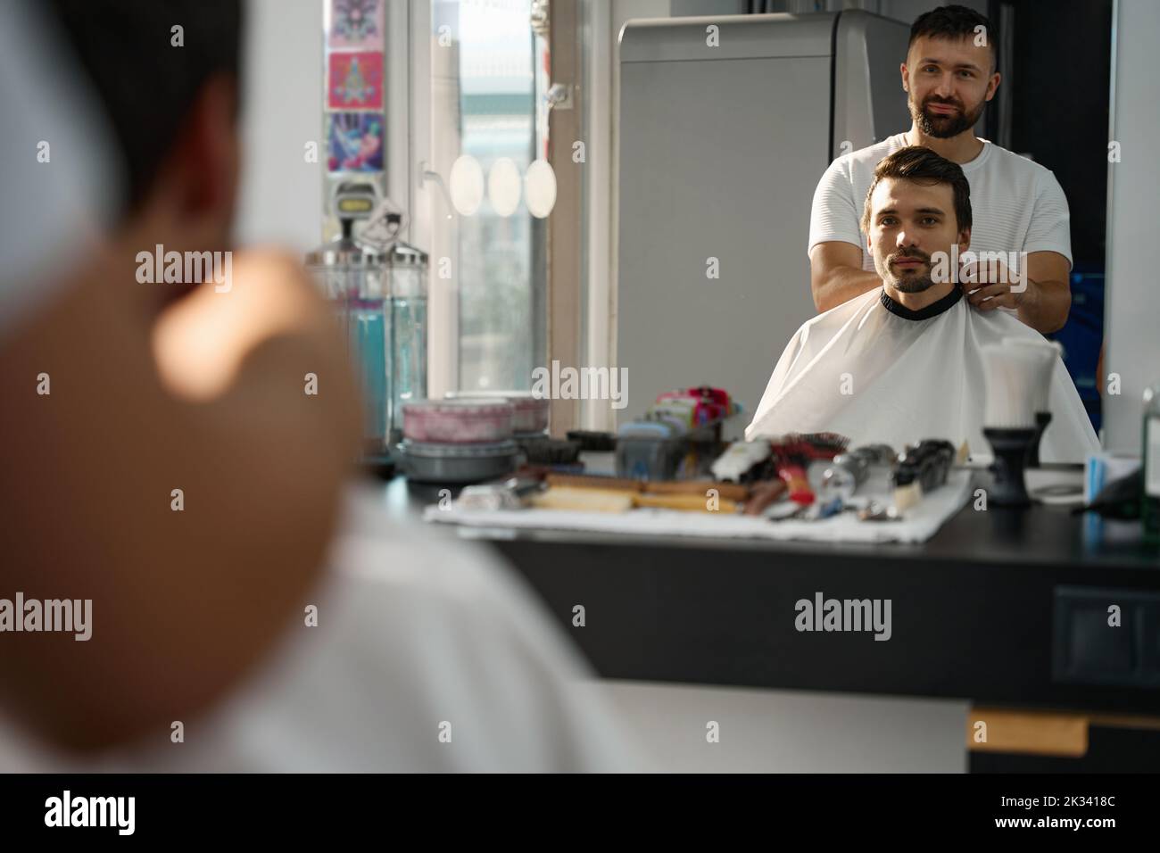 Hair salon worker hi-res stock photography and images - Alamy