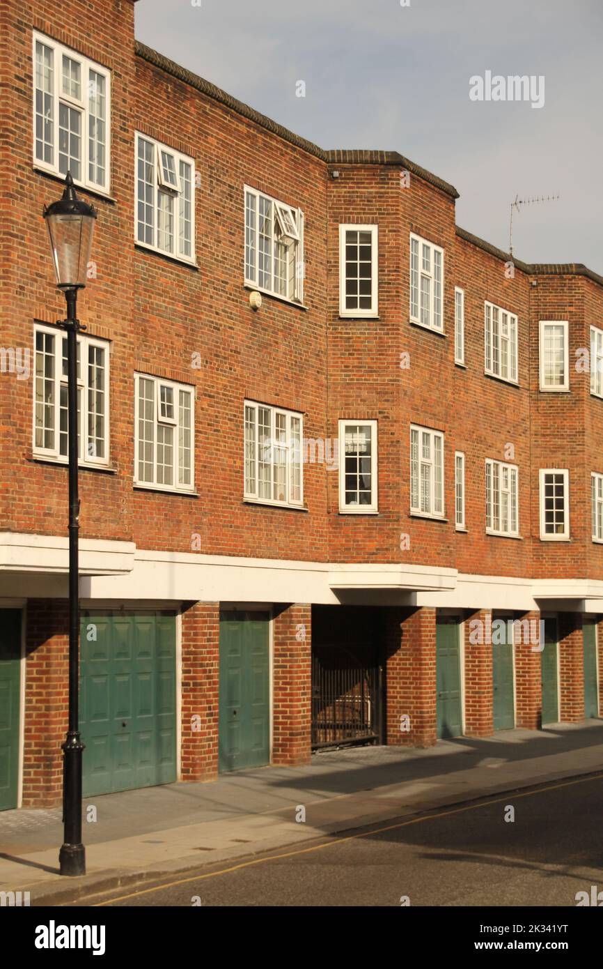 Urban london brick building hi-res stock photography and images - Alamy