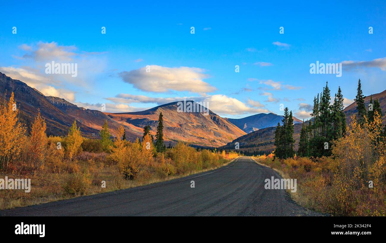 Autumn colours along the Dempster Highway in Canada's Yukon Territory ...