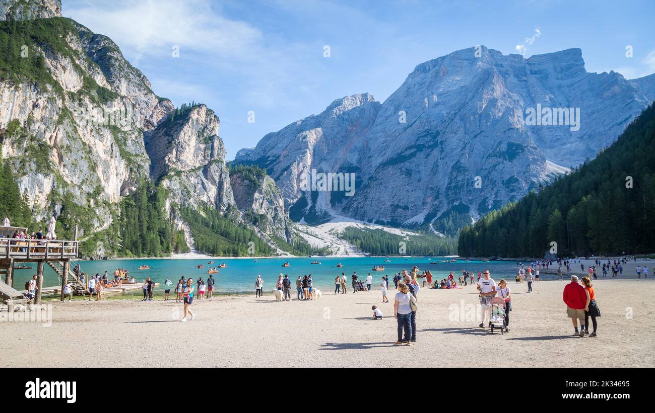 Lake Prags Lake, mountain lake, beach in front, mountains in back, Lake ...