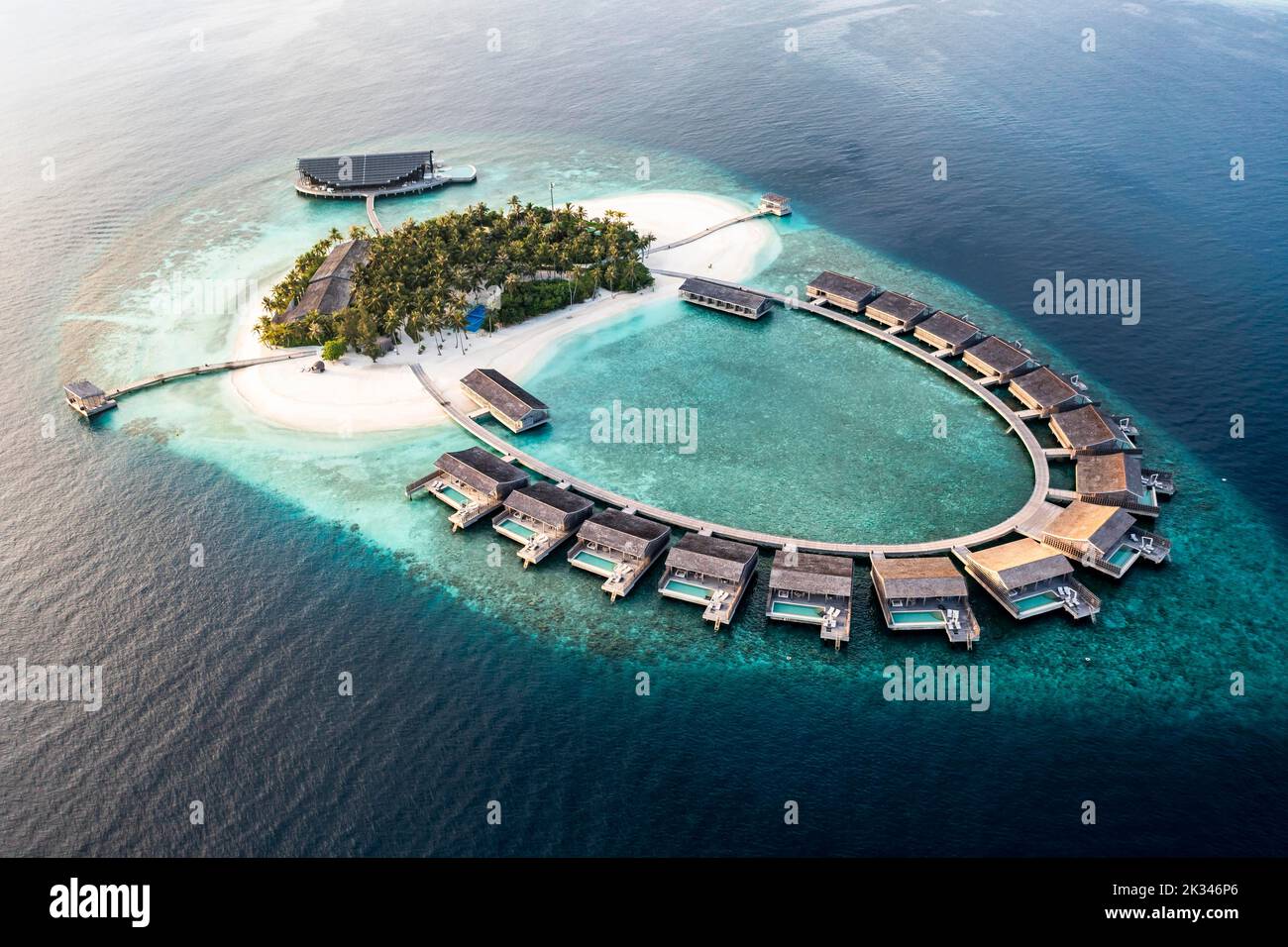 Aerial view resort beaches kudadoo island hi-res stock photography and ...