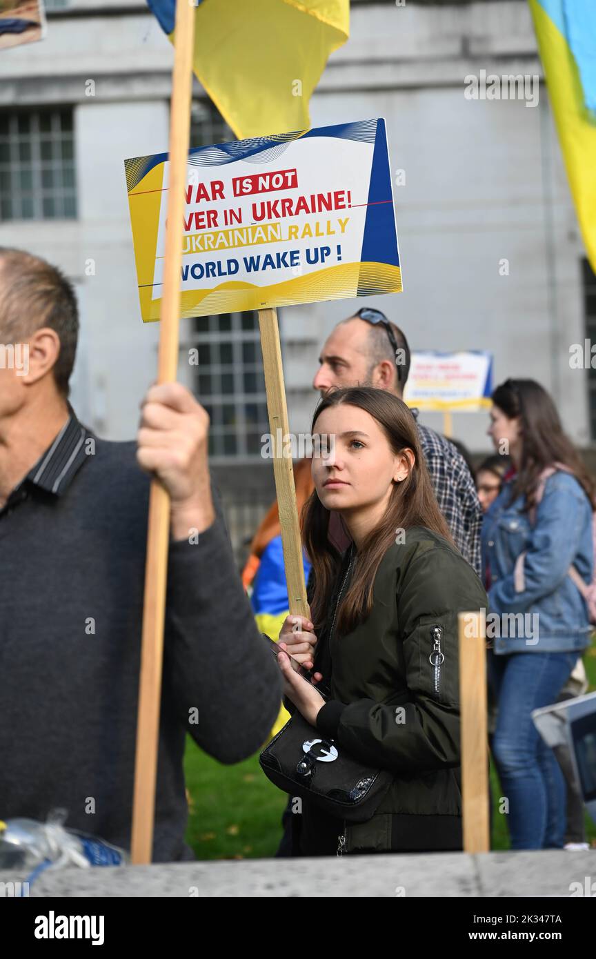 Funeral fight uk hi-res stock photography and images - Alamy