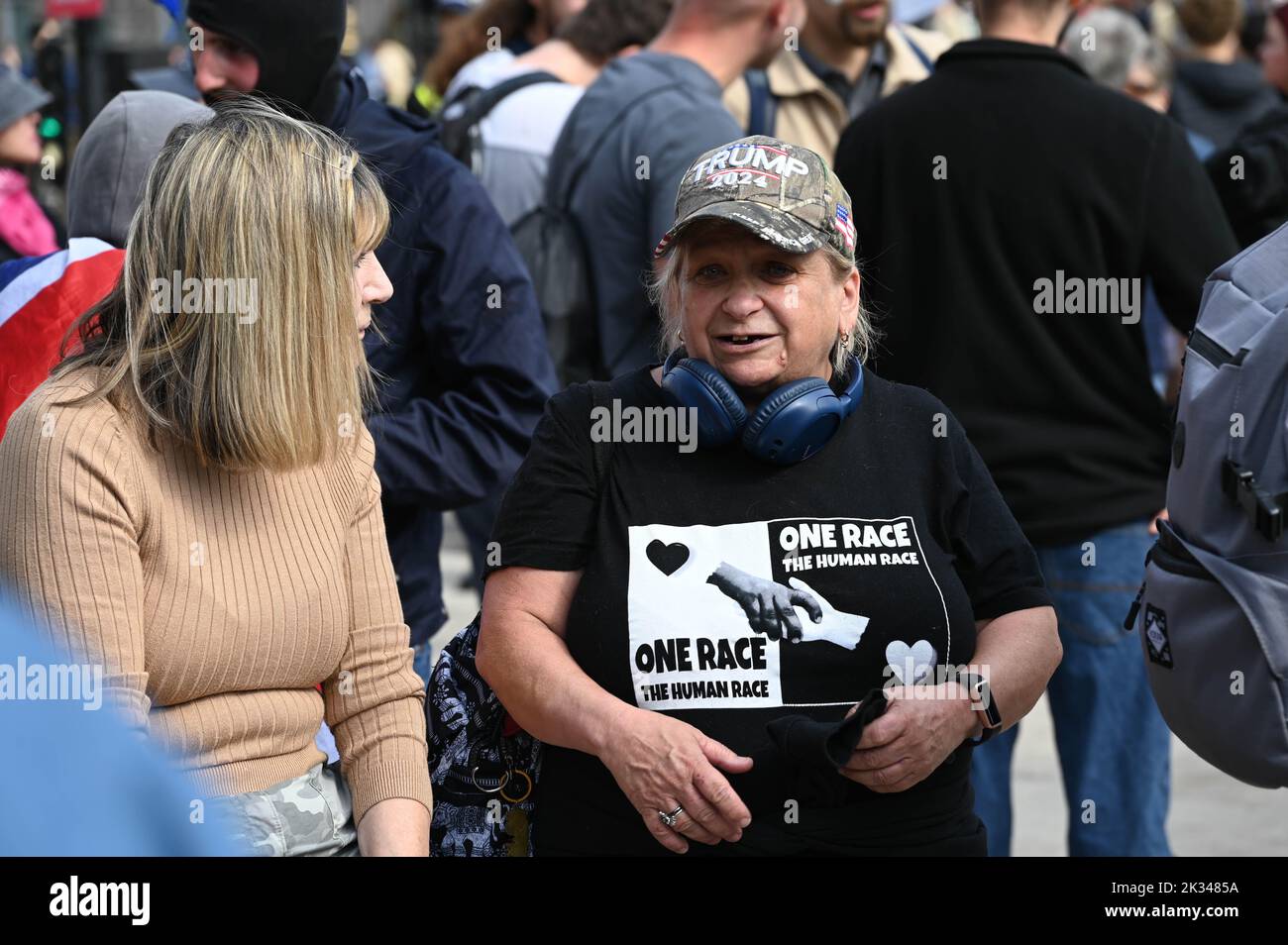 Border farce hi-res stock photography and images - Alamy