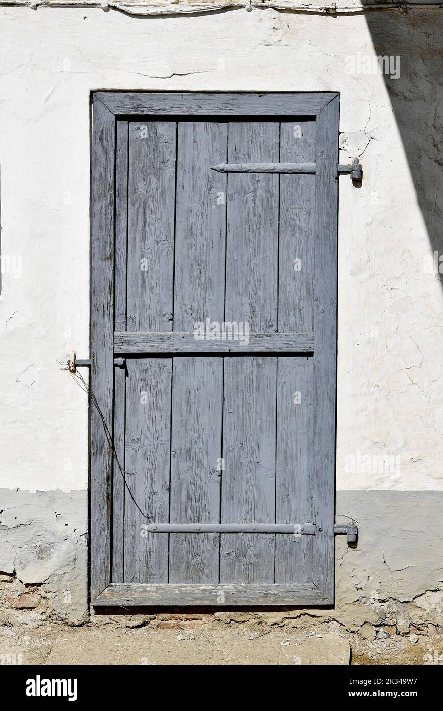 Farm barn doors hi-res stock photography and images - Alamy