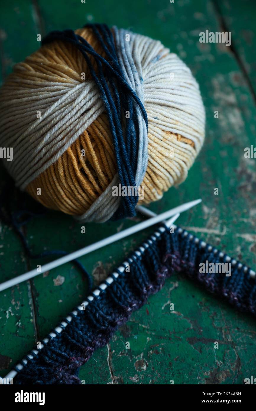 Handwork, started knitting with needle play Stock Photo - Alamy