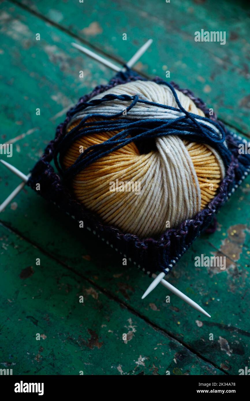 Handwork, started knitting with needle play Stock Photo - Alamy