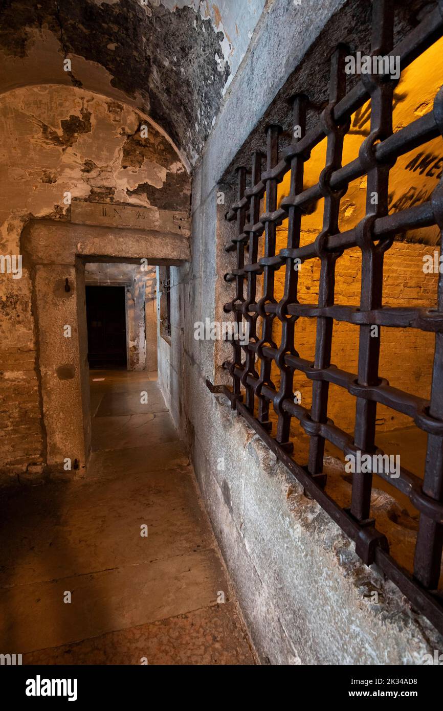 Cell area, prison, Doge's Palace, Venice, Veneto, Italy Stock Photo - Alamy