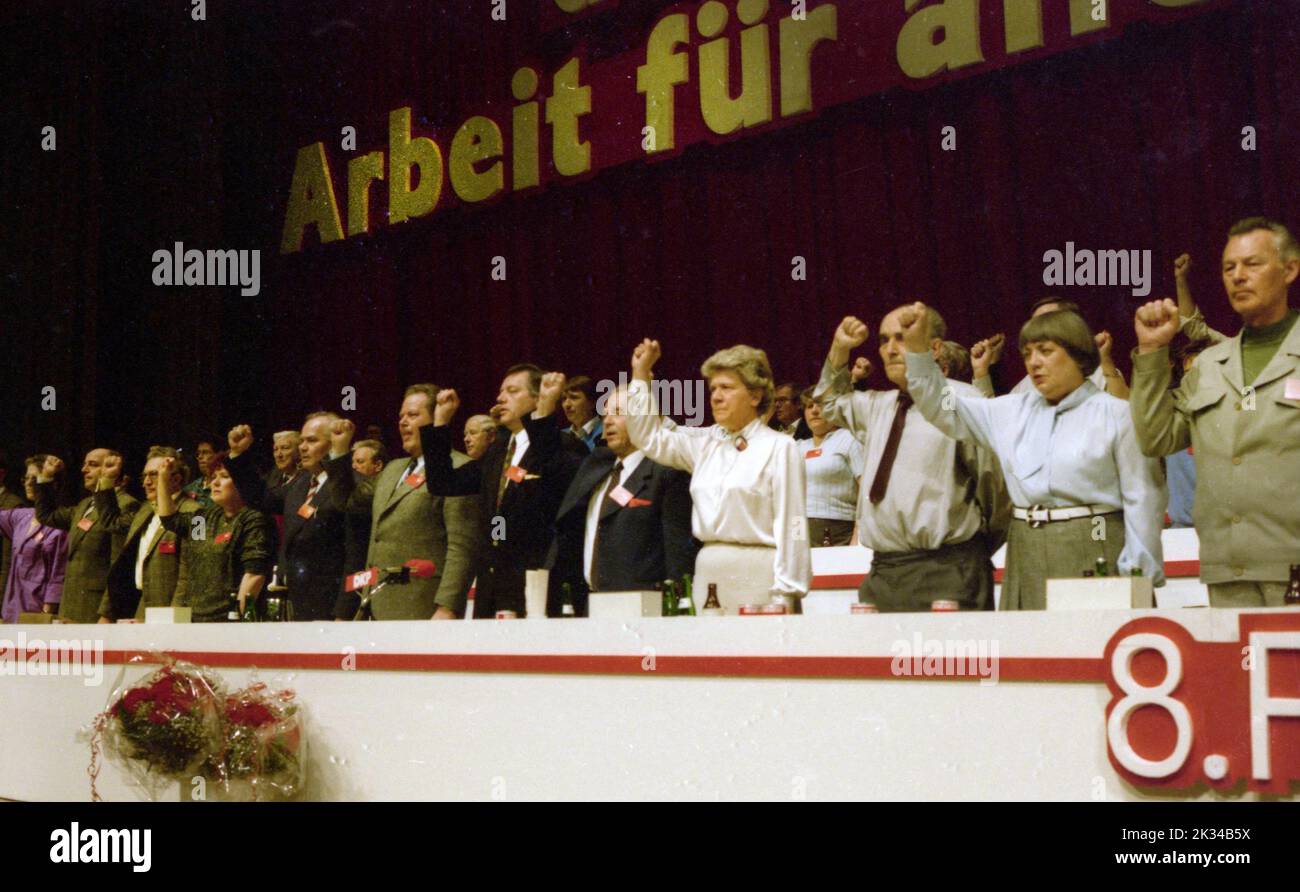 Hamburg. 8th Party Congress of the German Communist Party (DKP) on 4. 5 ...