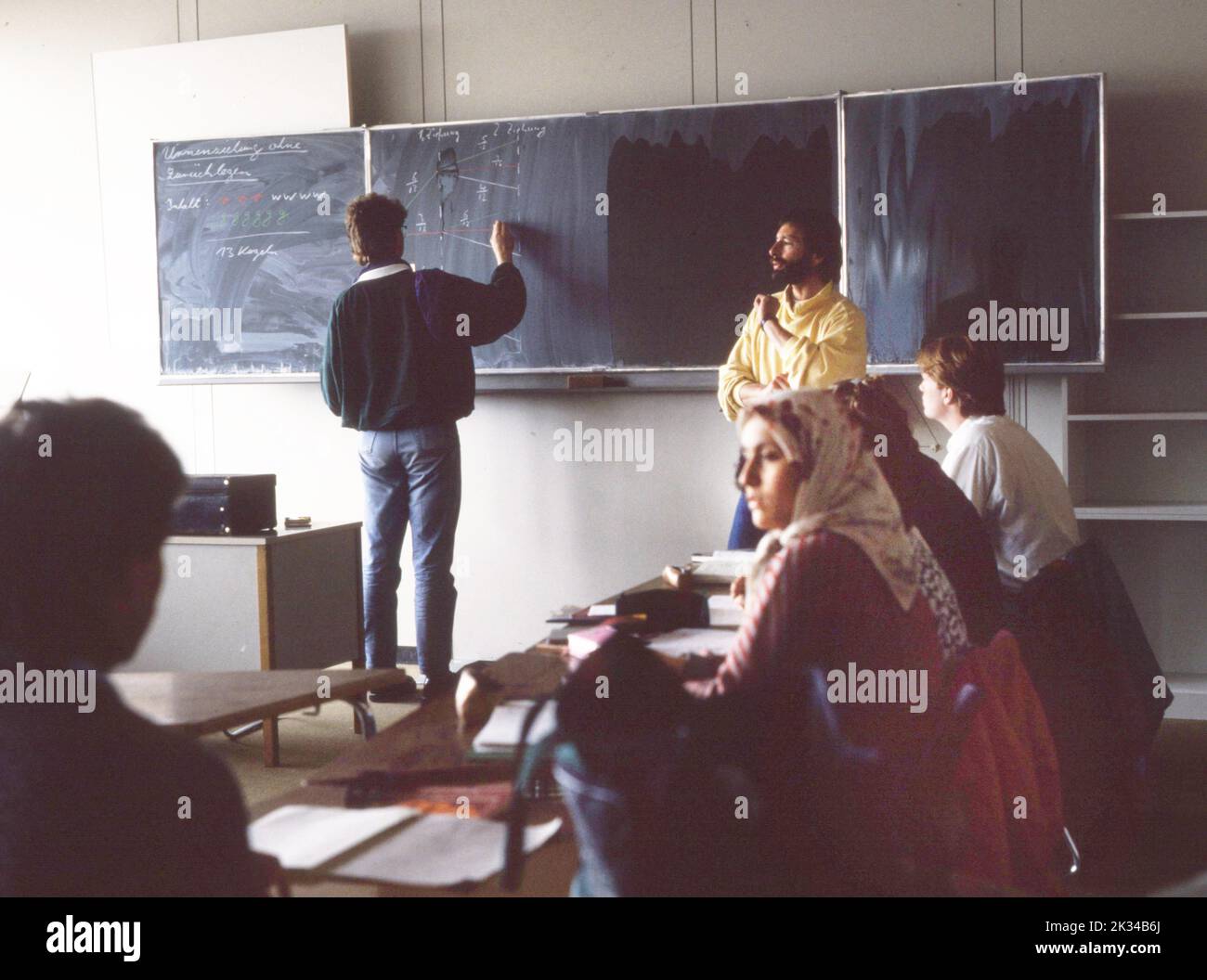 School class 1989 hi-res stock photography and images - Alamy