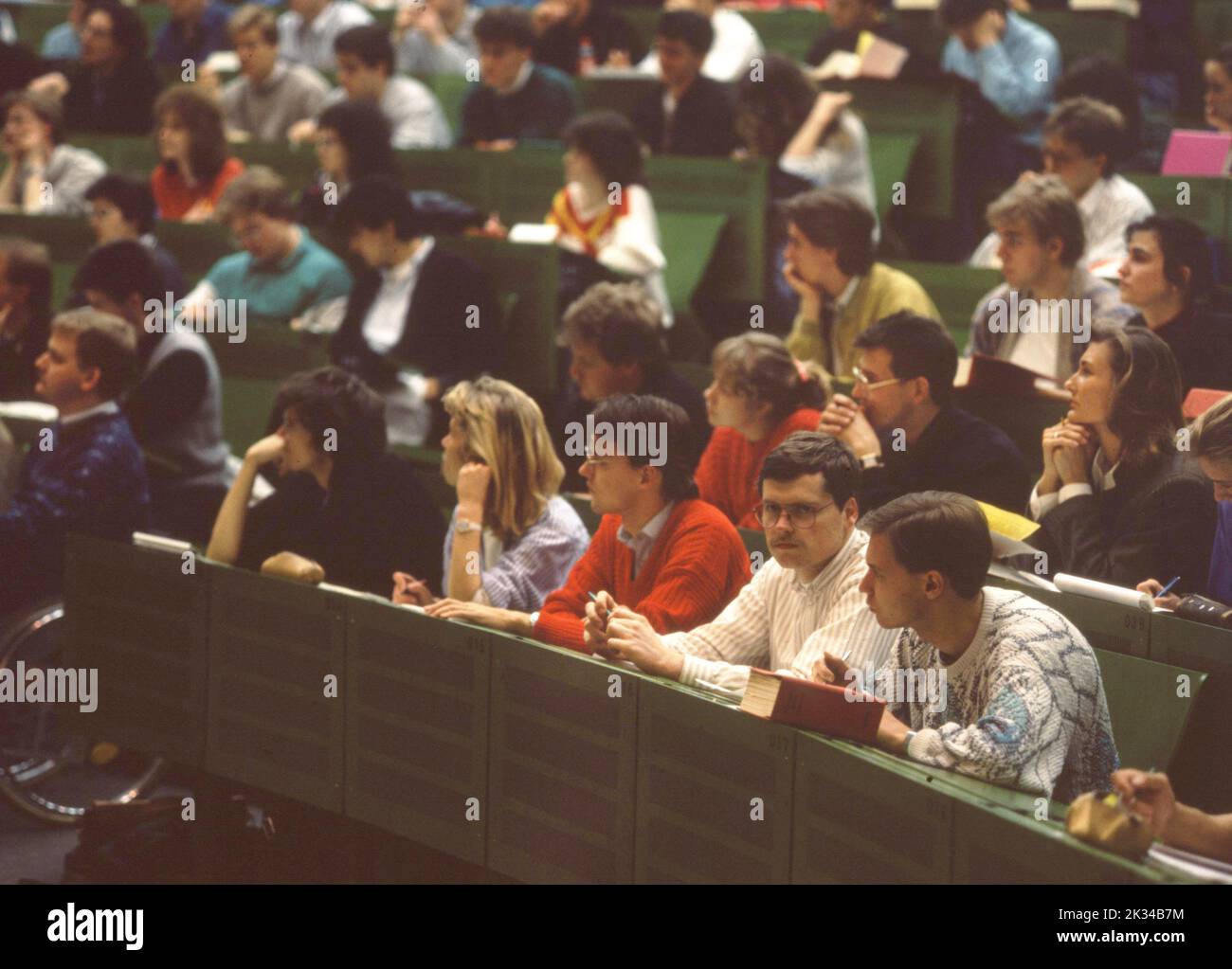 Bochum. Lectures at the Ruhr University with partial overcrowding ca ...