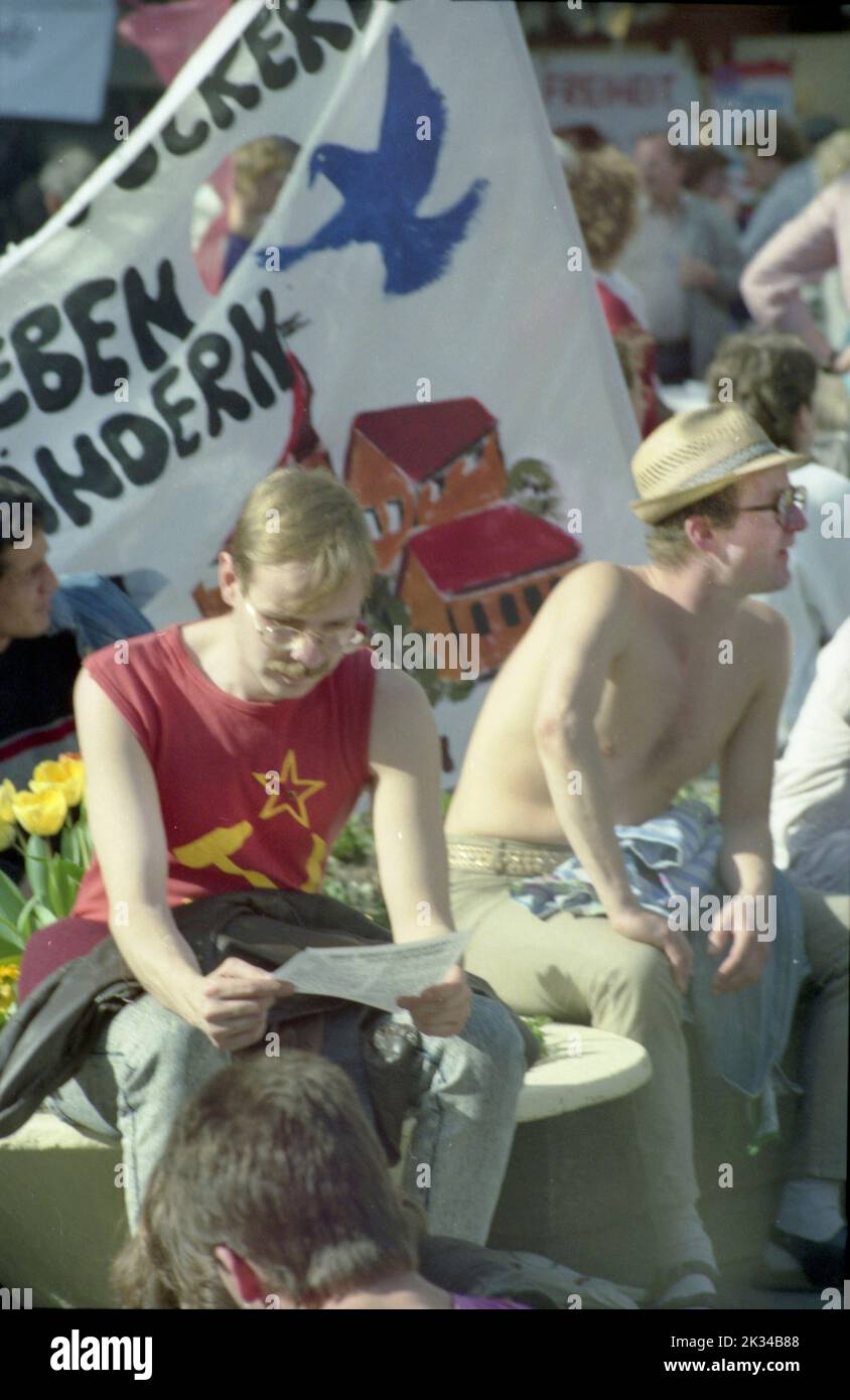 25 march 1989 hi-res stock photography and images - Alamy