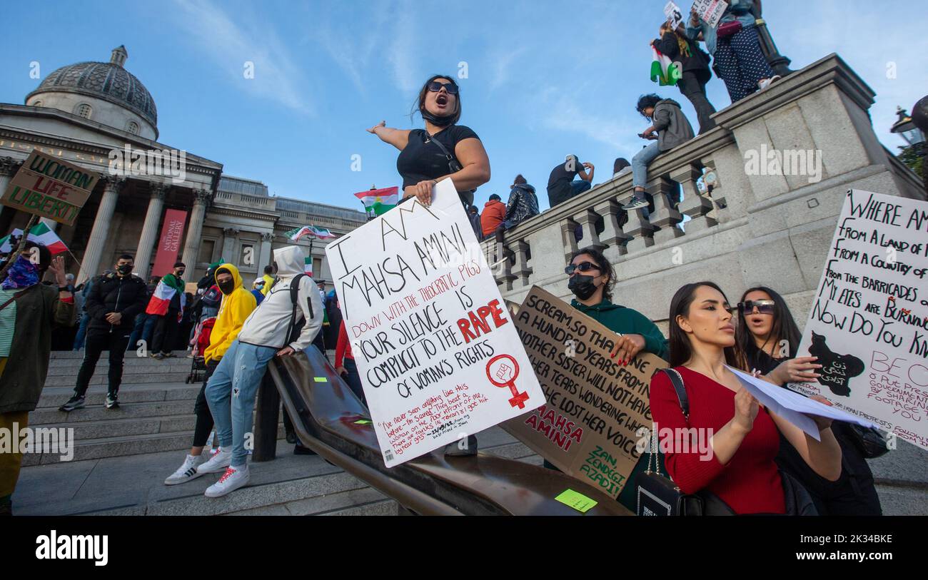 London, England, UK. 24th Sep, 2022. Thousands stage protest in ...