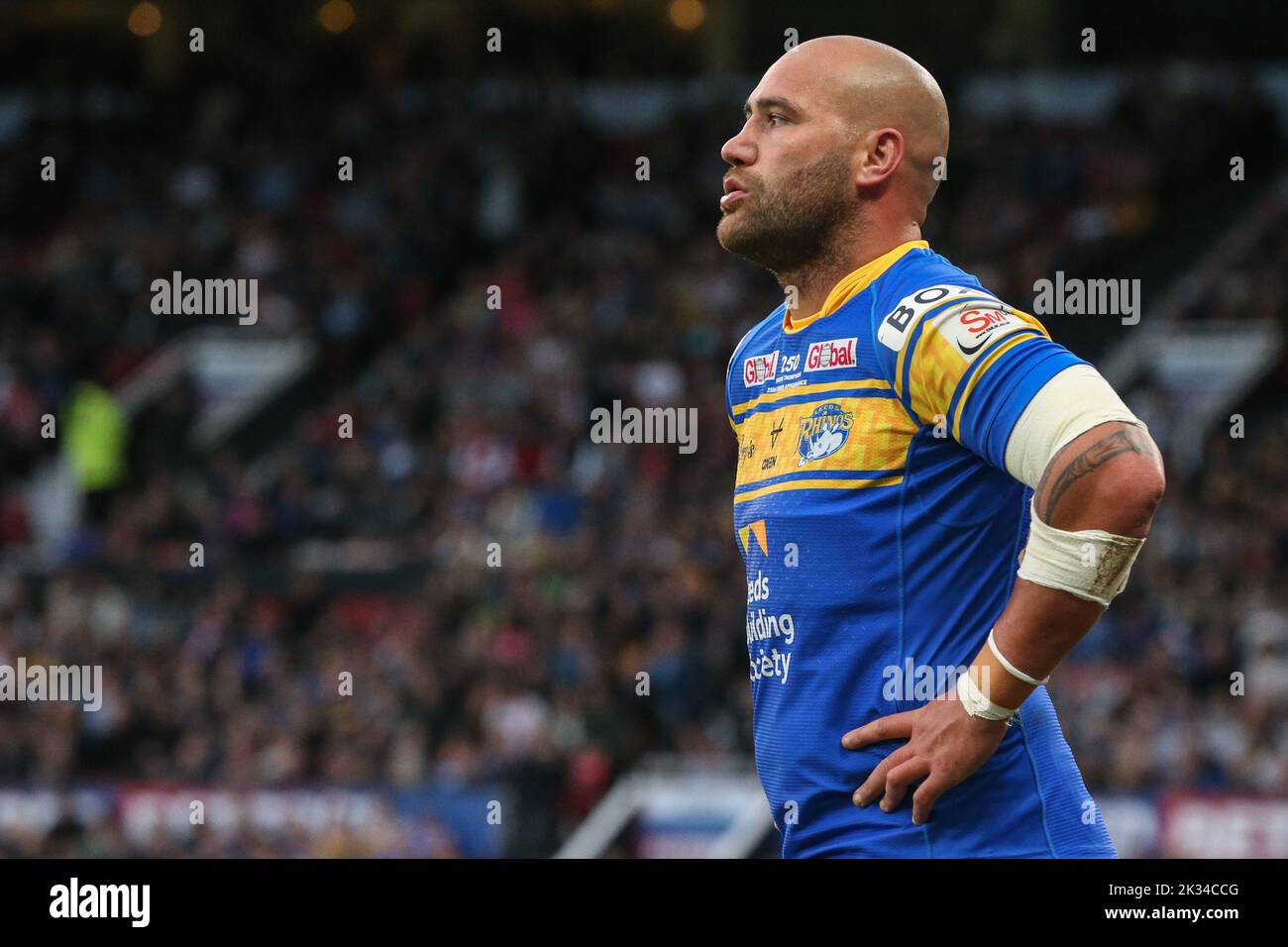 Bodene Thompson #19 of Leeds Rhinos during the 25th Betfred Super ...