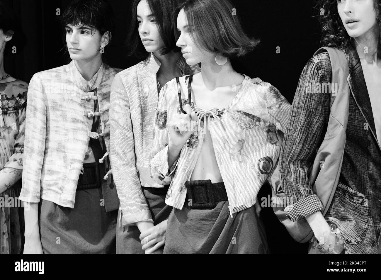 Milan Fashion Week - Women S/S 2023 Emporio Armani Fashion Show ...