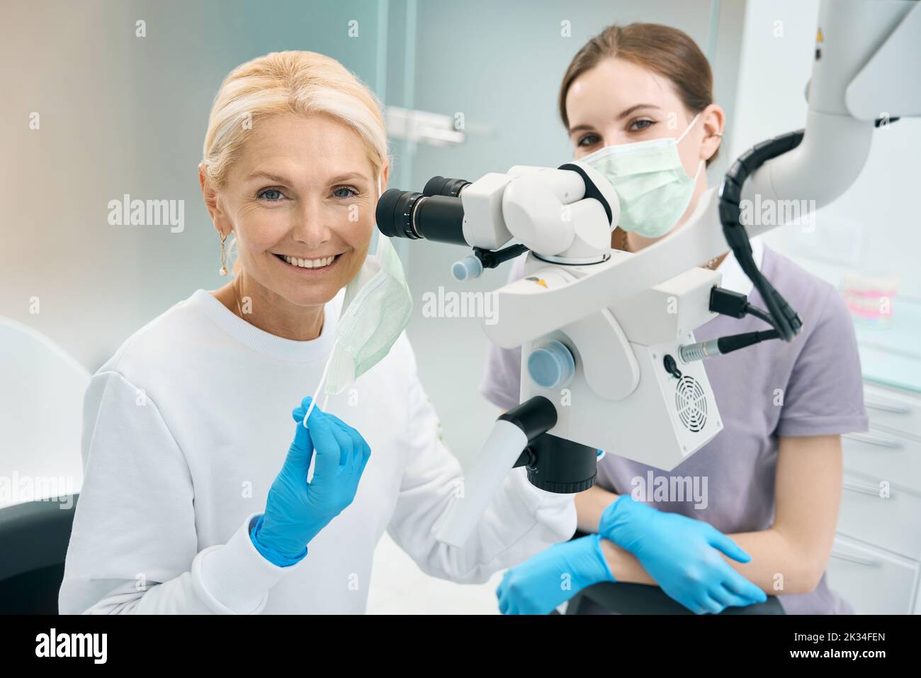 Work of medics in the clinic on patient biosamples Stock Photo - Alamy