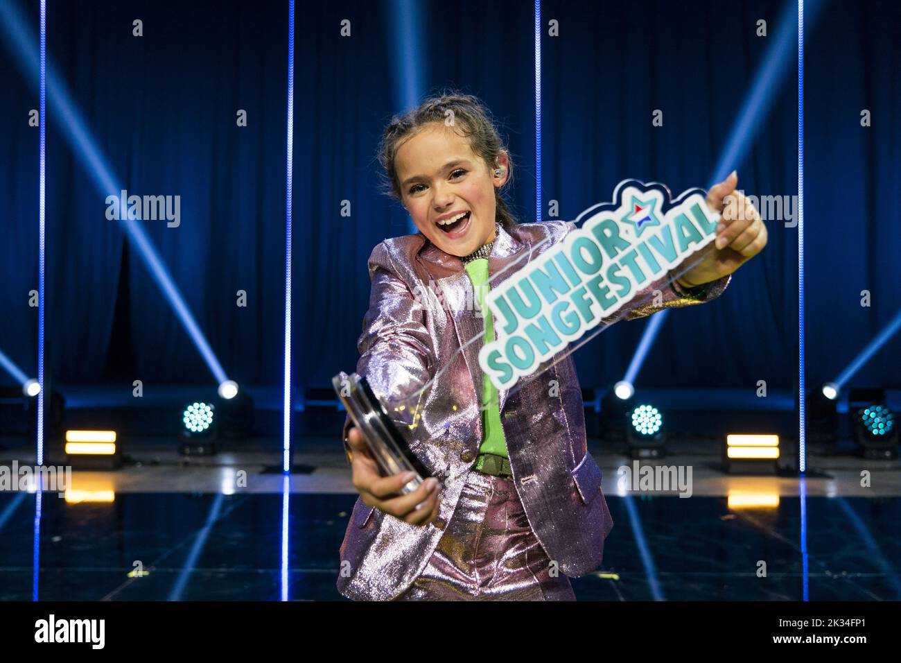 2022-09-24 20:24:01 ROTTERDAM - Singer Luna has won the national final ...