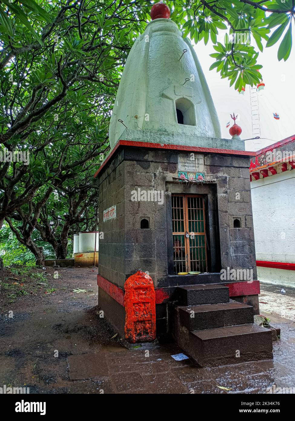 Travel gary stones hi-res stock photography and images - Alamy