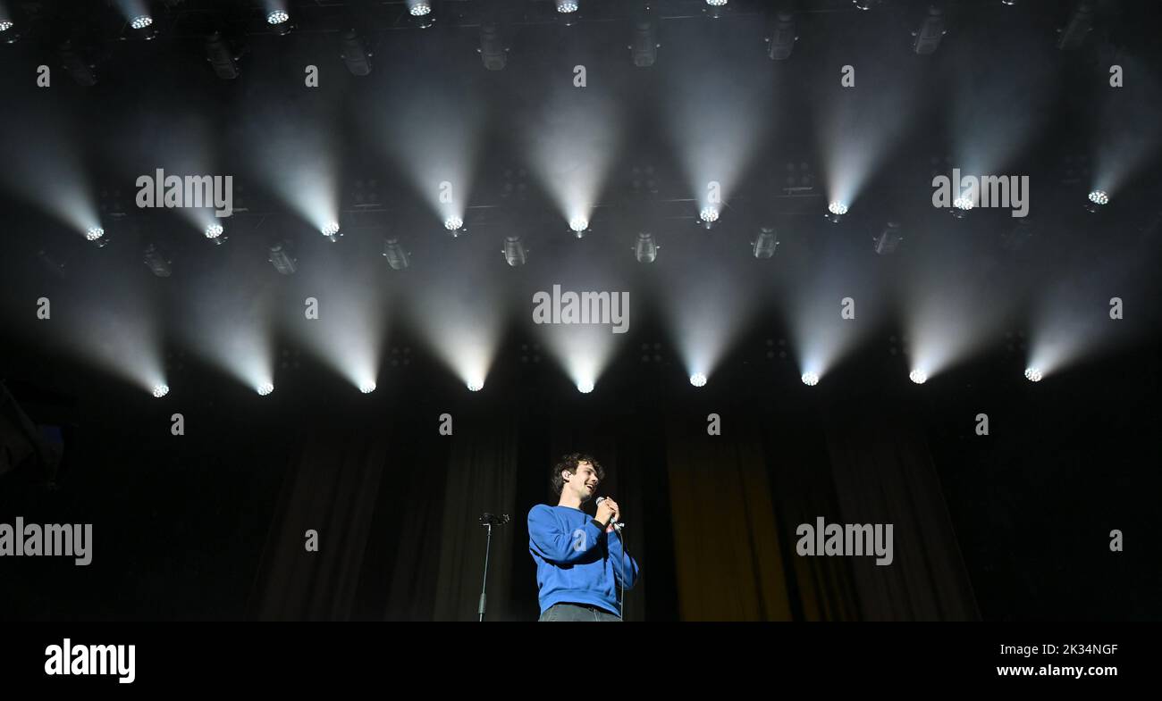 Berlin, Germany. 24th Sep, 2022. The singer Henning May of the band ...
