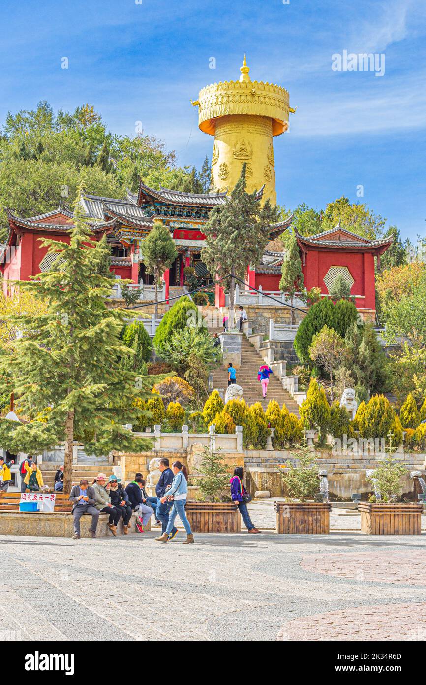 Landscape of Guishan Park in the Old Town Of Shangri-la Yunnan Province ...
