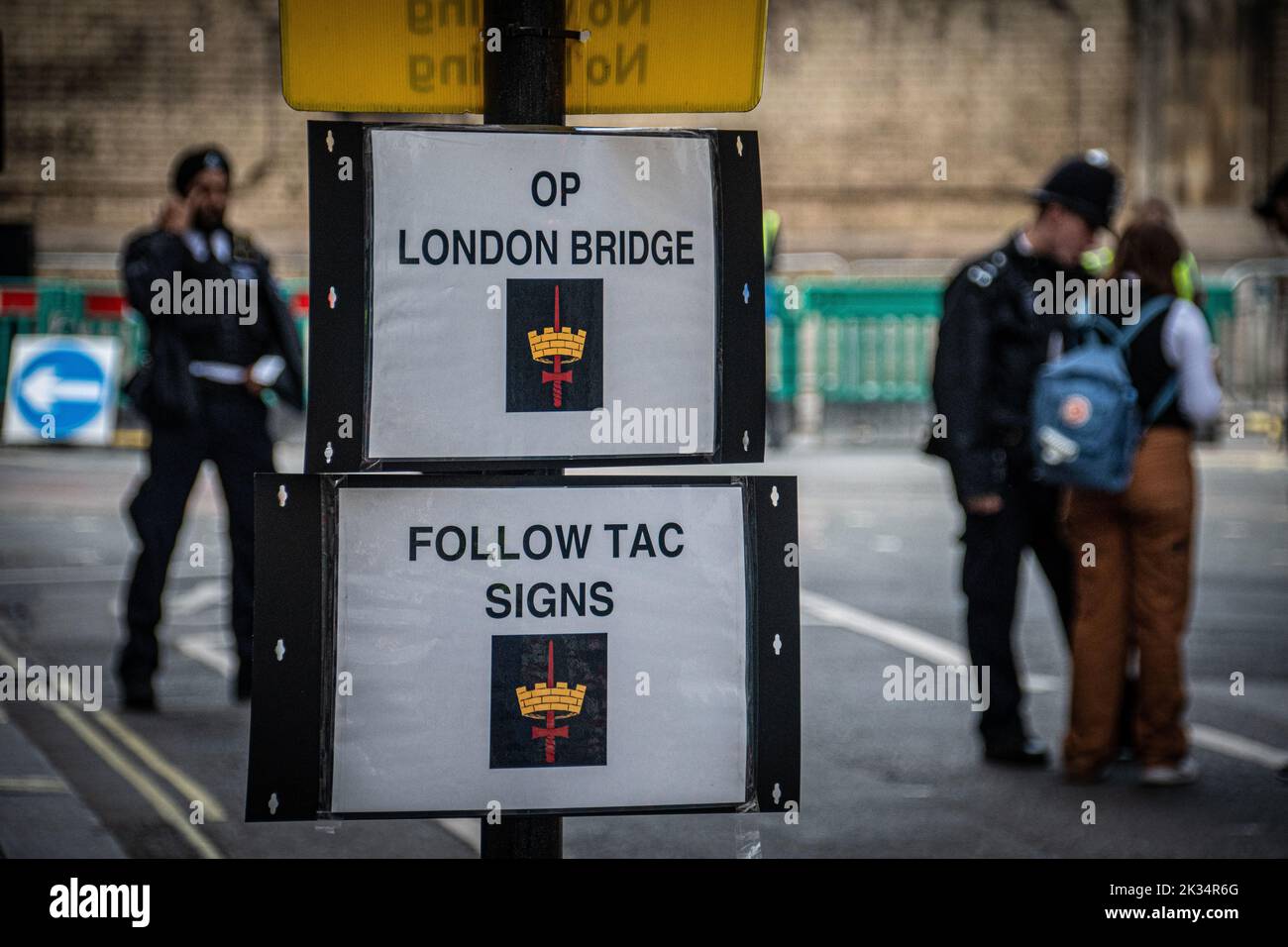 Police officers on duty as part of Op London Bridge Stock Photo - Alamy