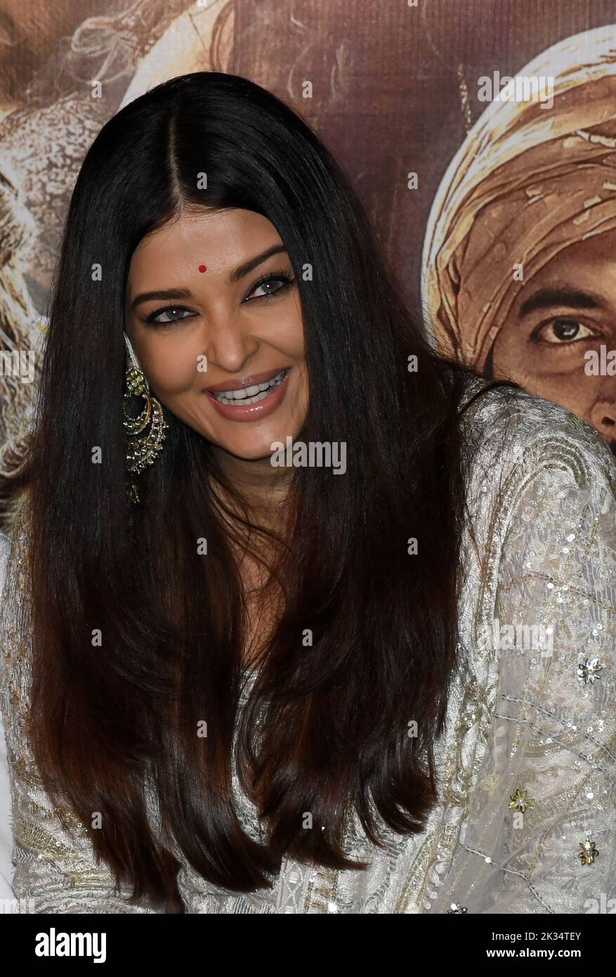 Actress aishwarya rai bachchan hi-res stock photography and images - Alamy