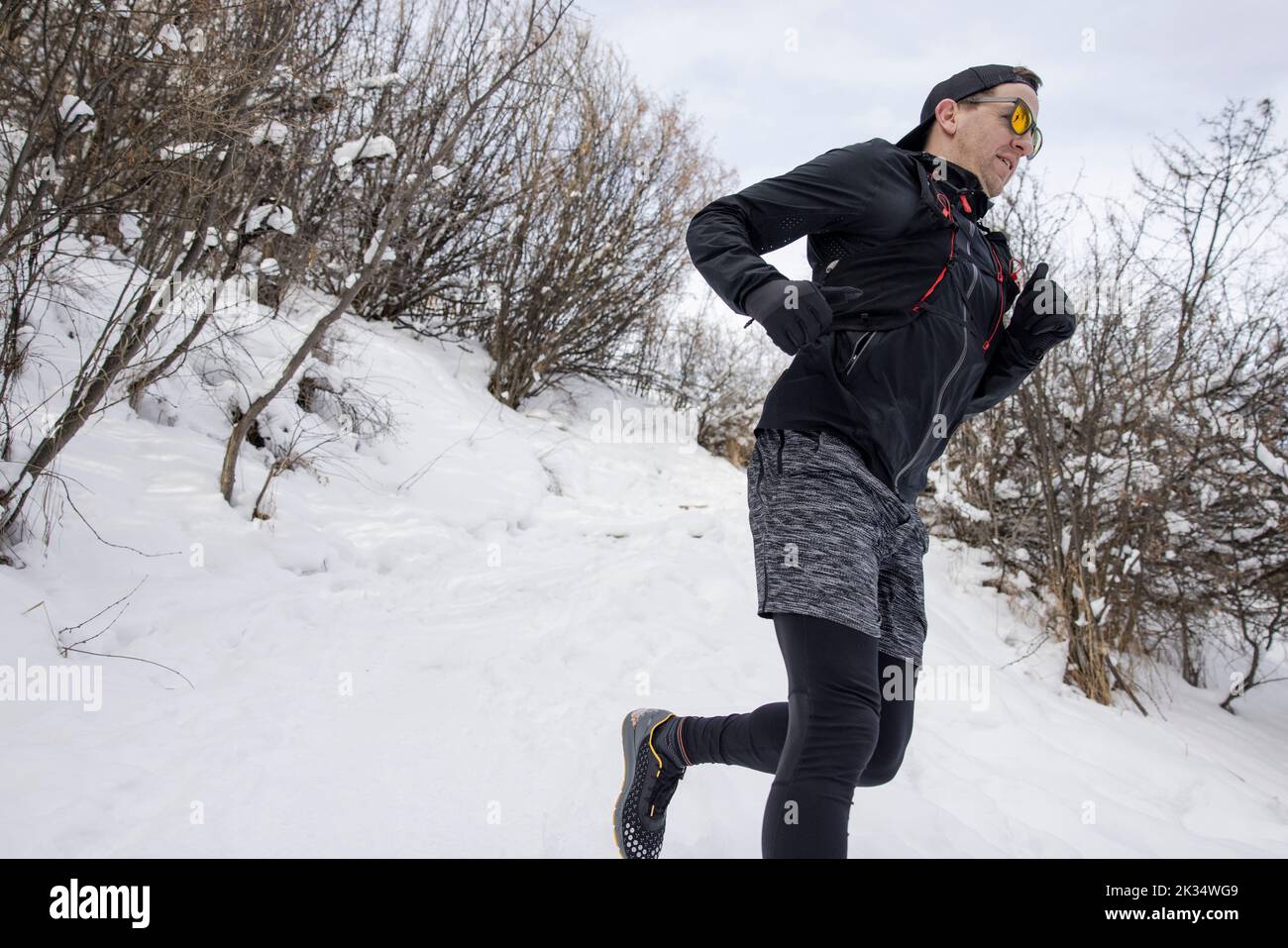 Male running in hi-res stock photography and images - Alamy