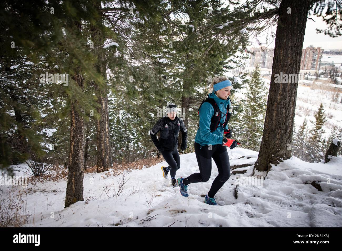 Couple trail hi-res stock photography and images - Alamy