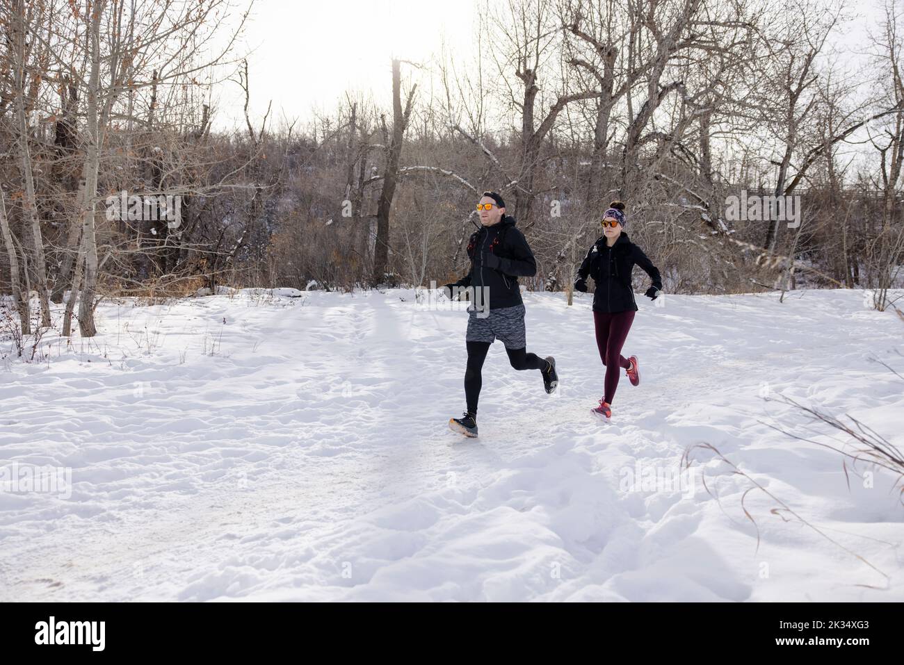 Couple trail hi-res stock photography and images - Alamy